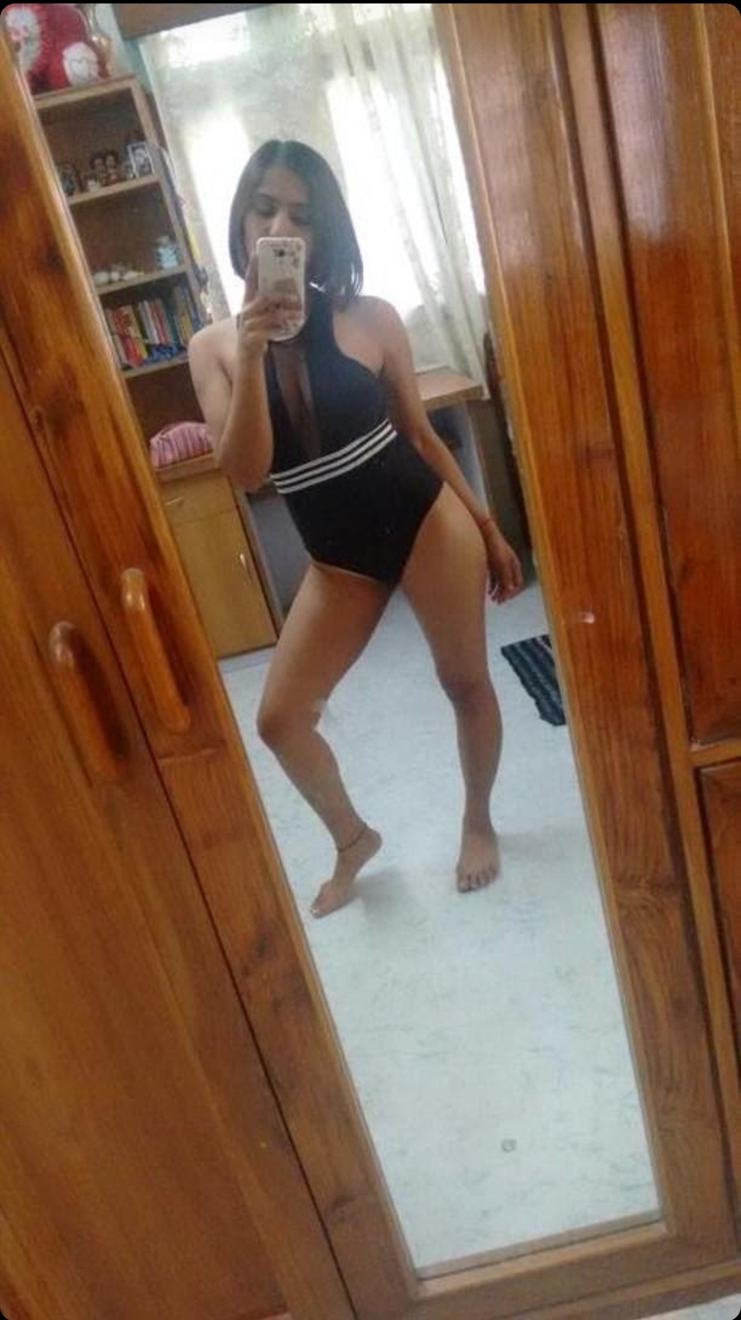 Tell me your [f]antasies regarding me | Scrolller