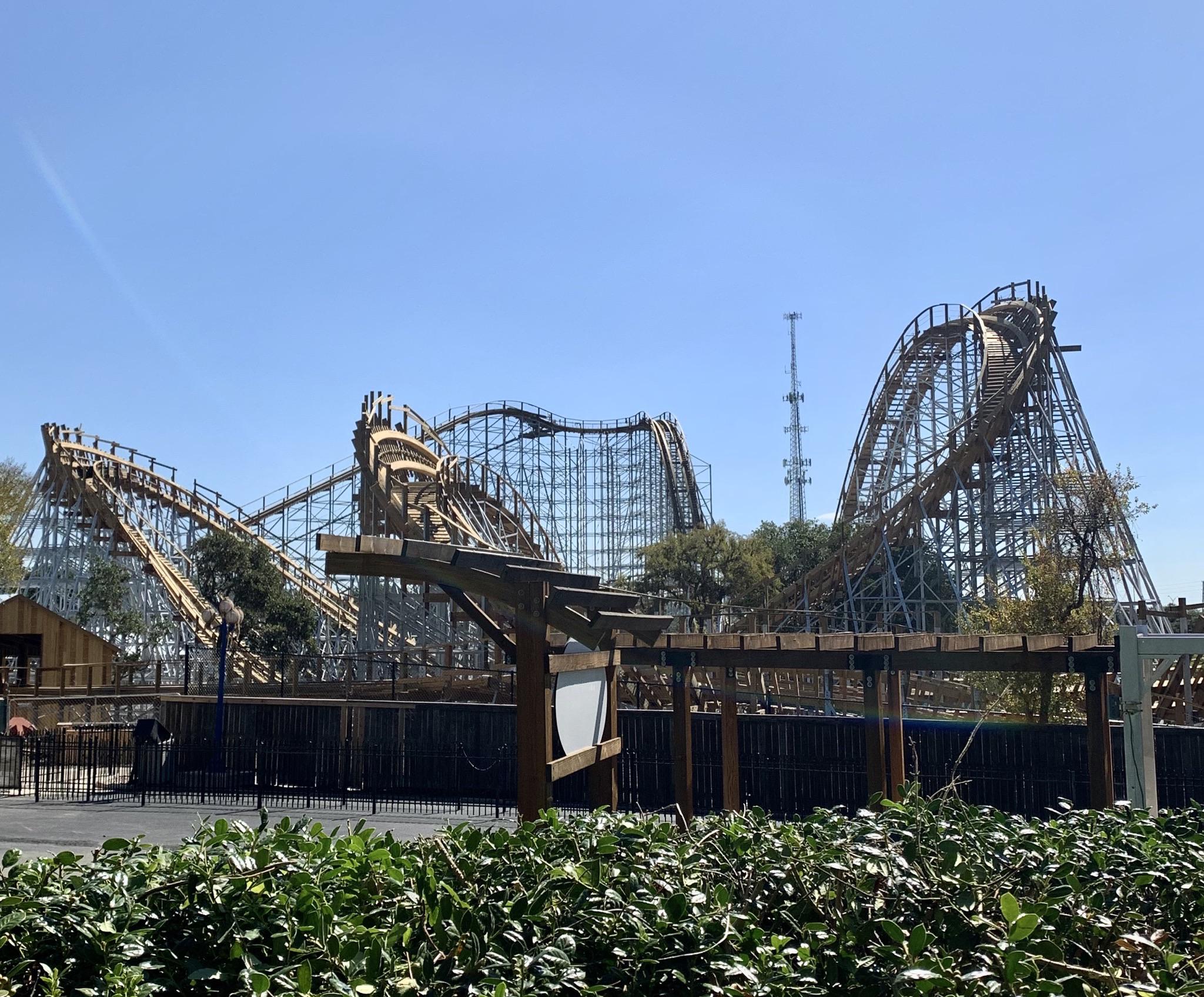 Texas Stingray at SeaWorld San Antonio | Scrolller