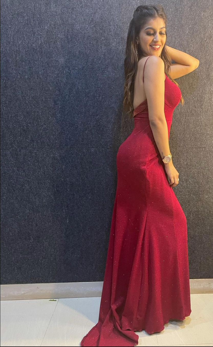 That booty of Yashika Anand deserves a spanking | Scrolller