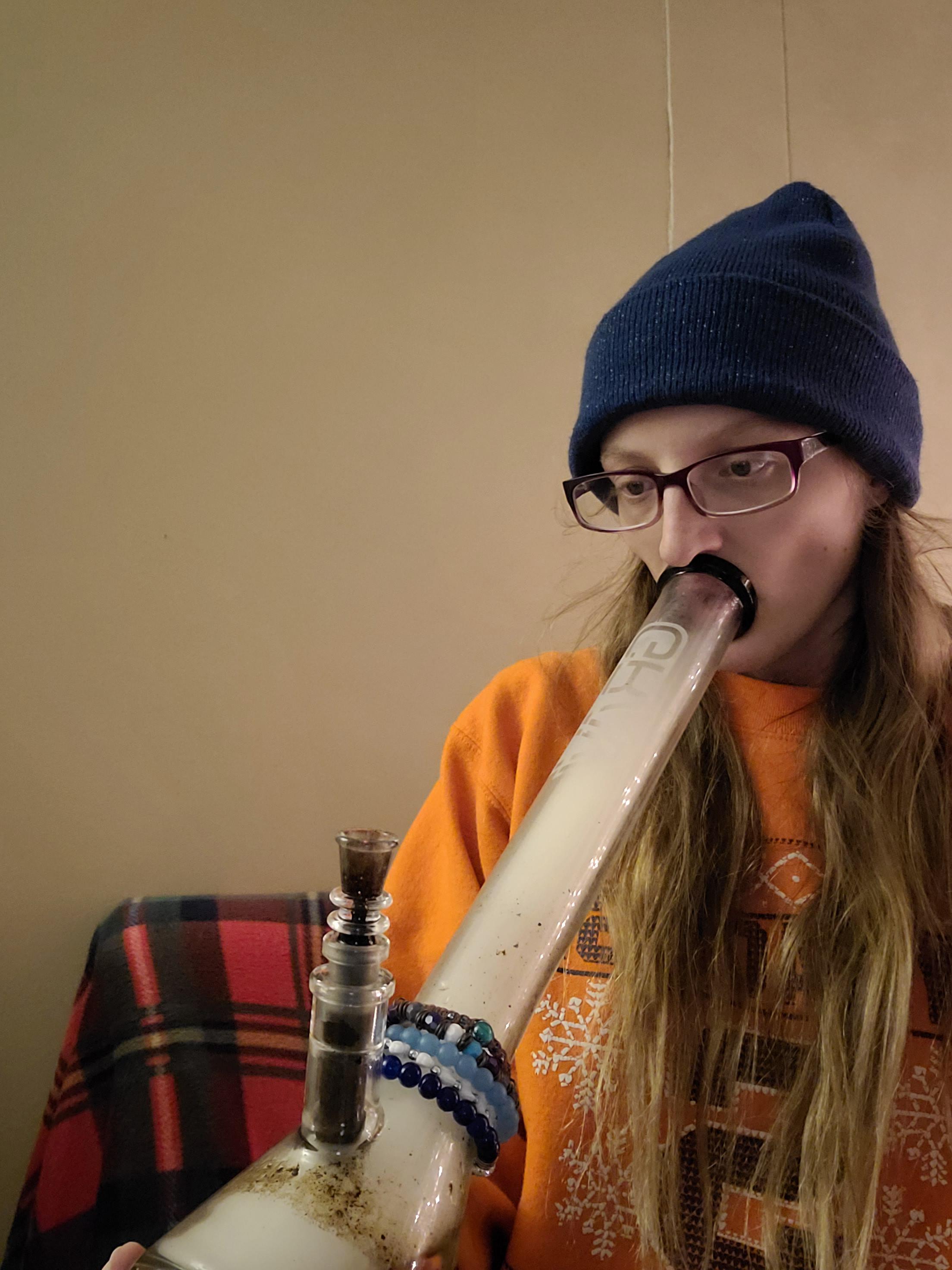 That first bong rip after work>>>> | Scrolller