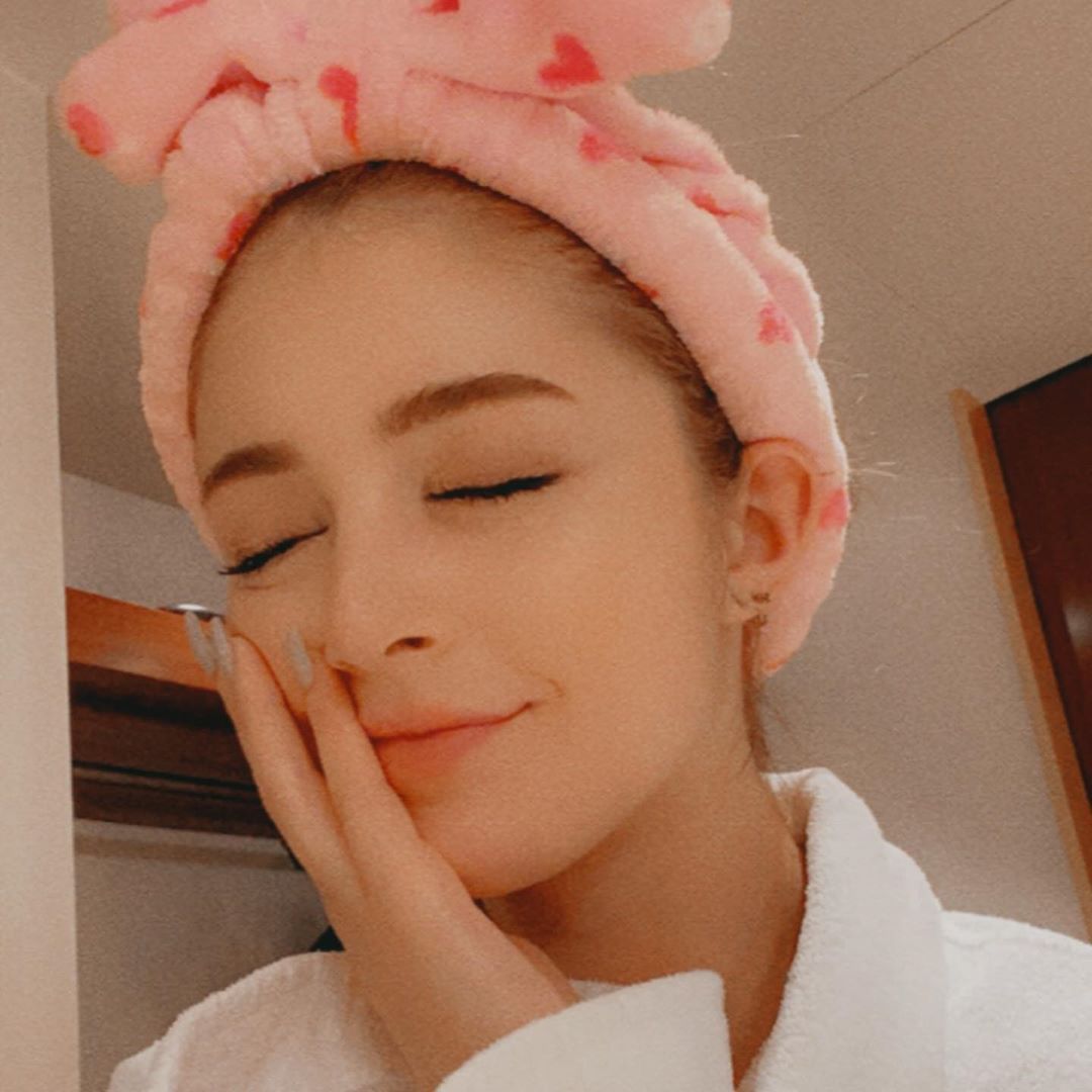 Out of the shower | Scrolller