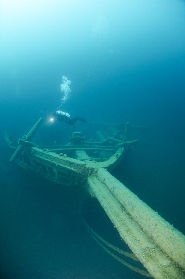 The Arabia shipwreck in Tobermory, Ontario | Scrolller