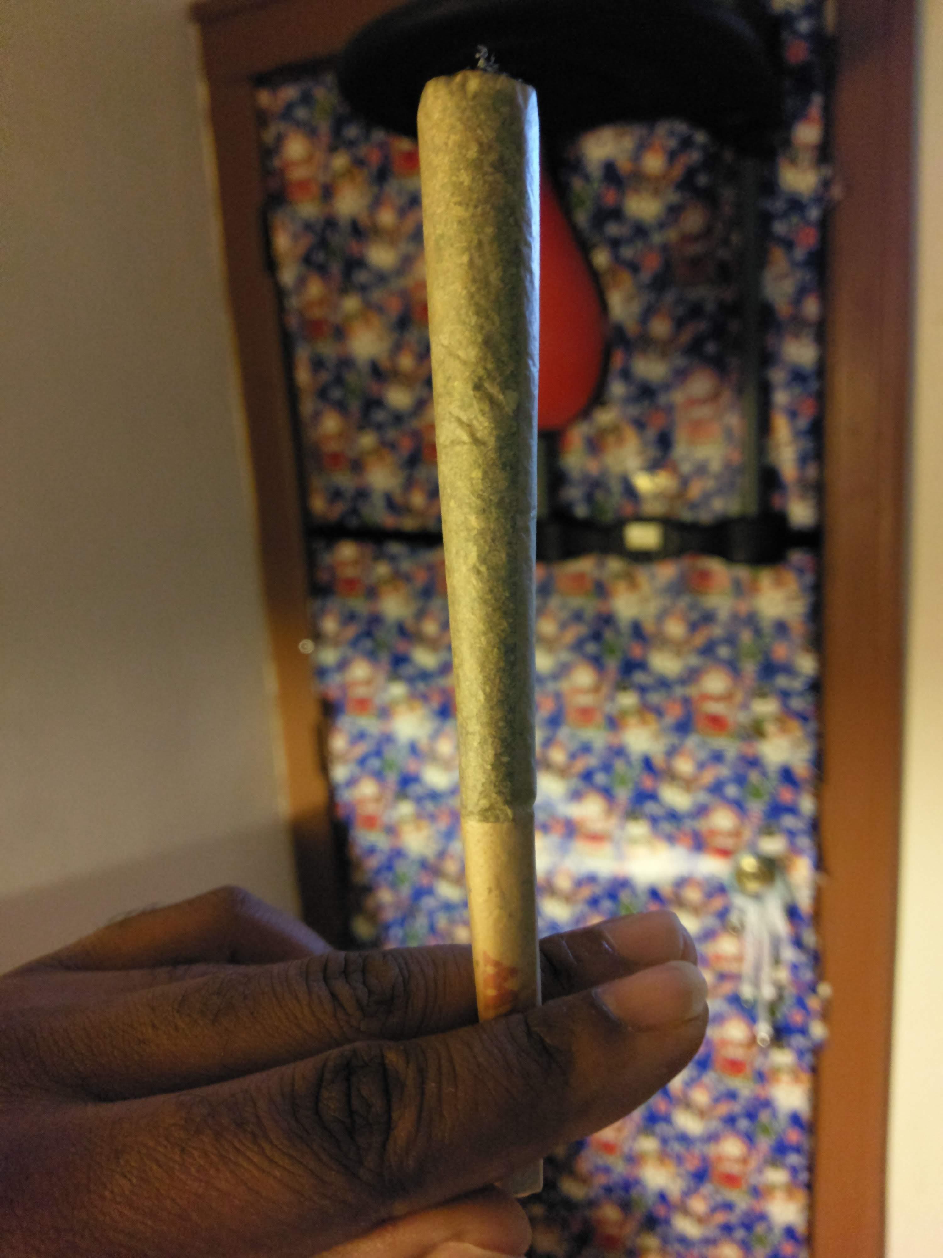 The Baseball Bat of Raw Cones! | Scrolller