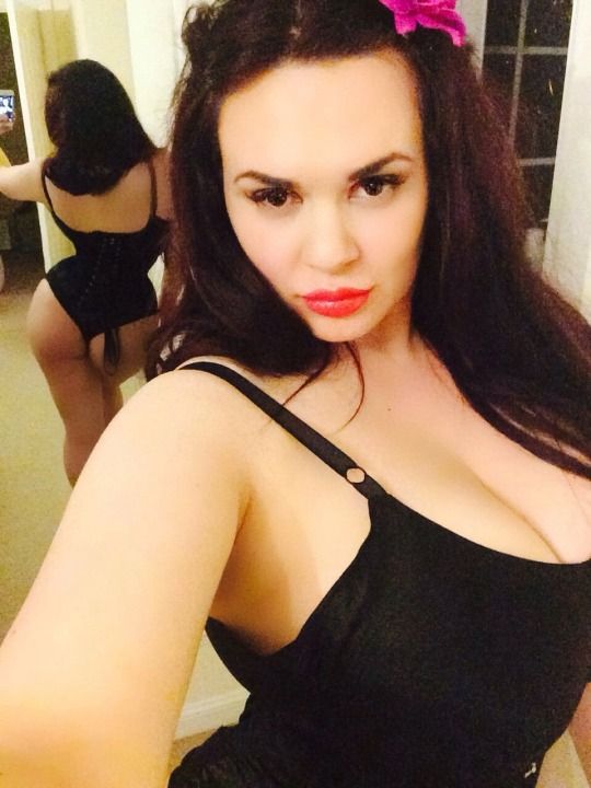 the beautiful Lexi Lu | Scrolller