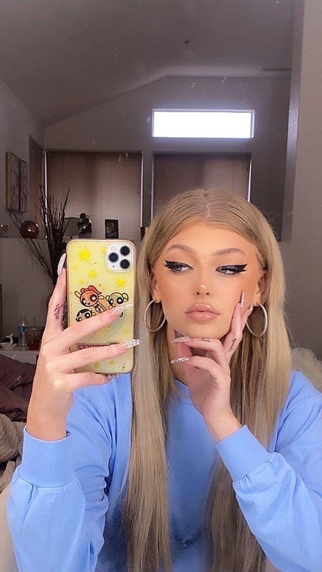 The bigger the hoops | Scrolller