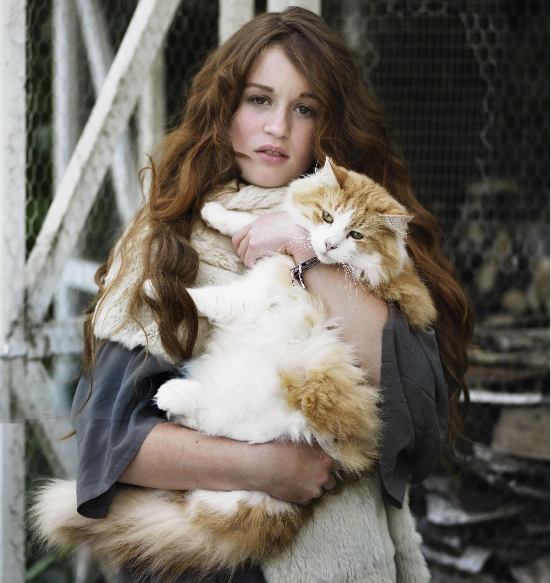 The carpet doesn't always match the drapes | Scrolller