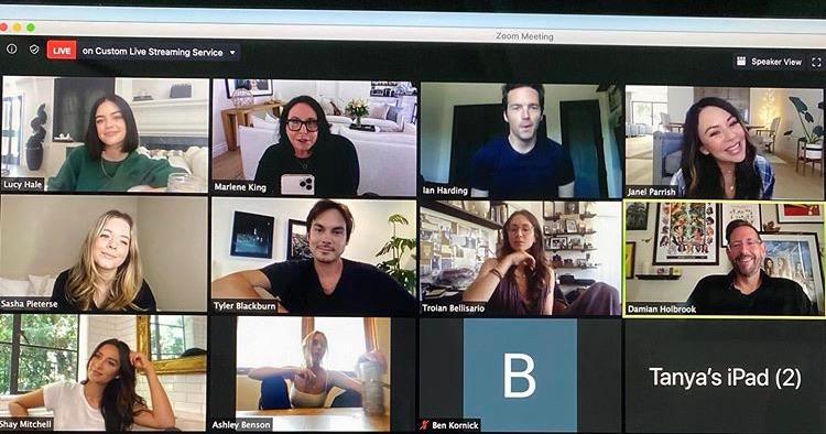 The cast reuniting! | Scrolller