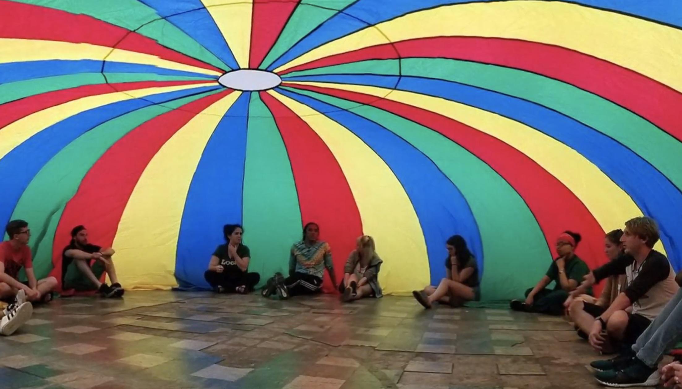 The gym class rainbow parachute | Scrolller