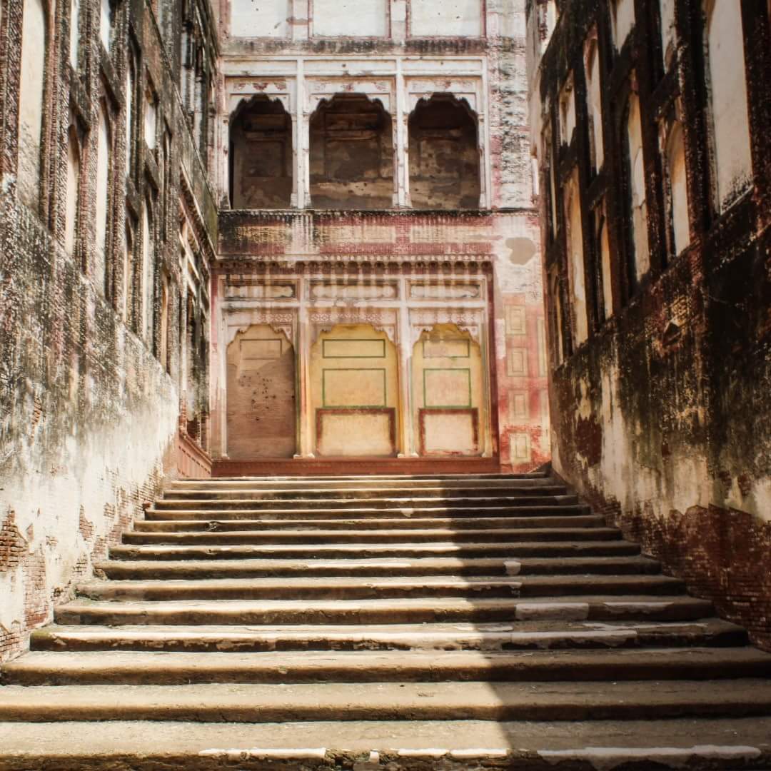 The king's entrance at Lahore Fort | Scrolller