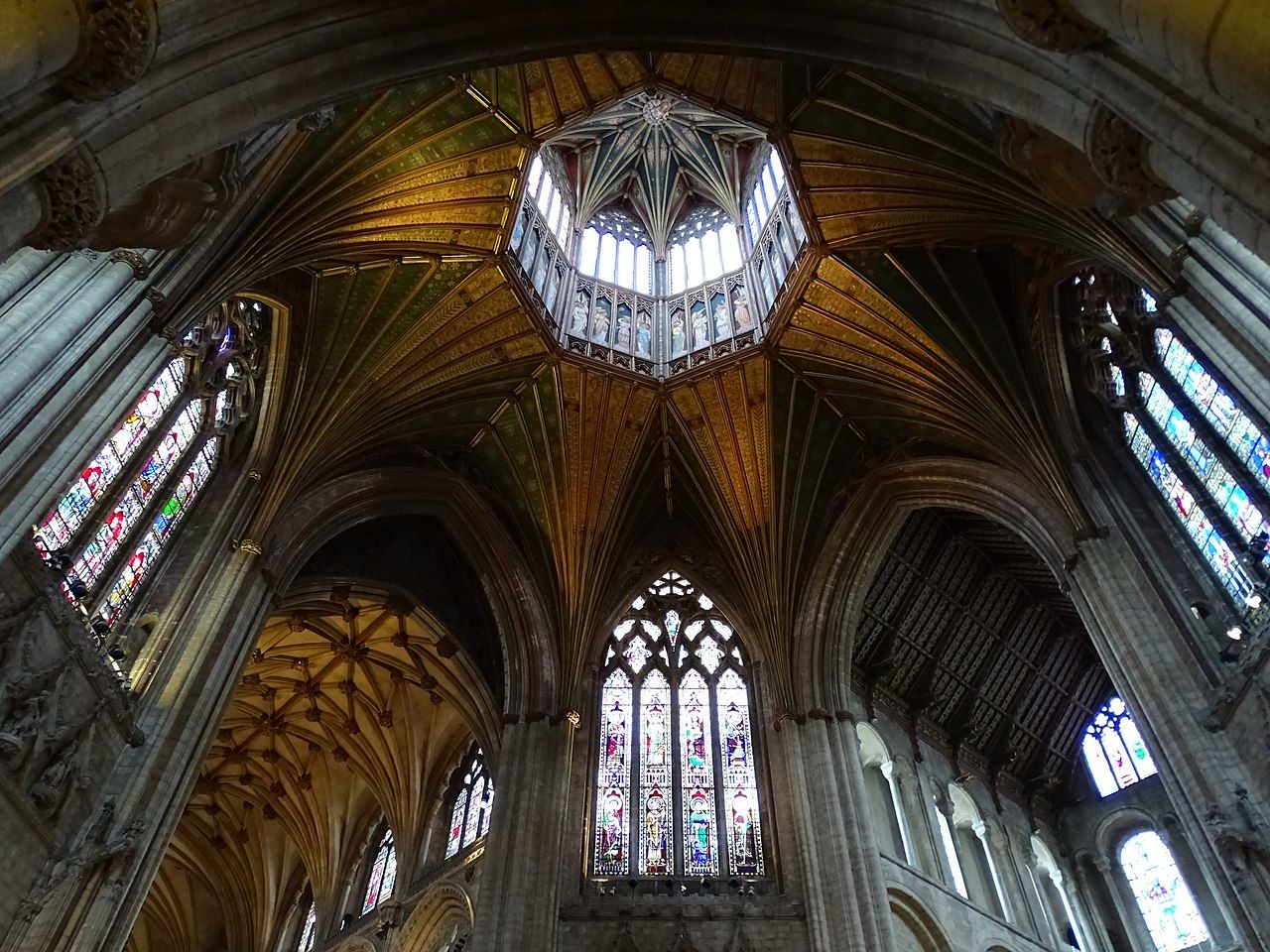 The Octagon at Ely Cathedral | Scrolller