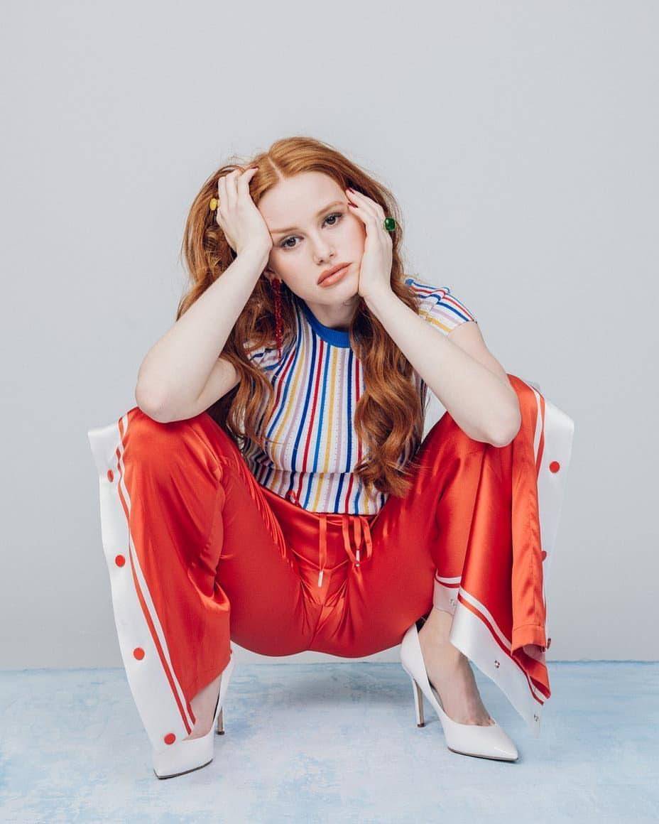 The perfect pose | Scrolller