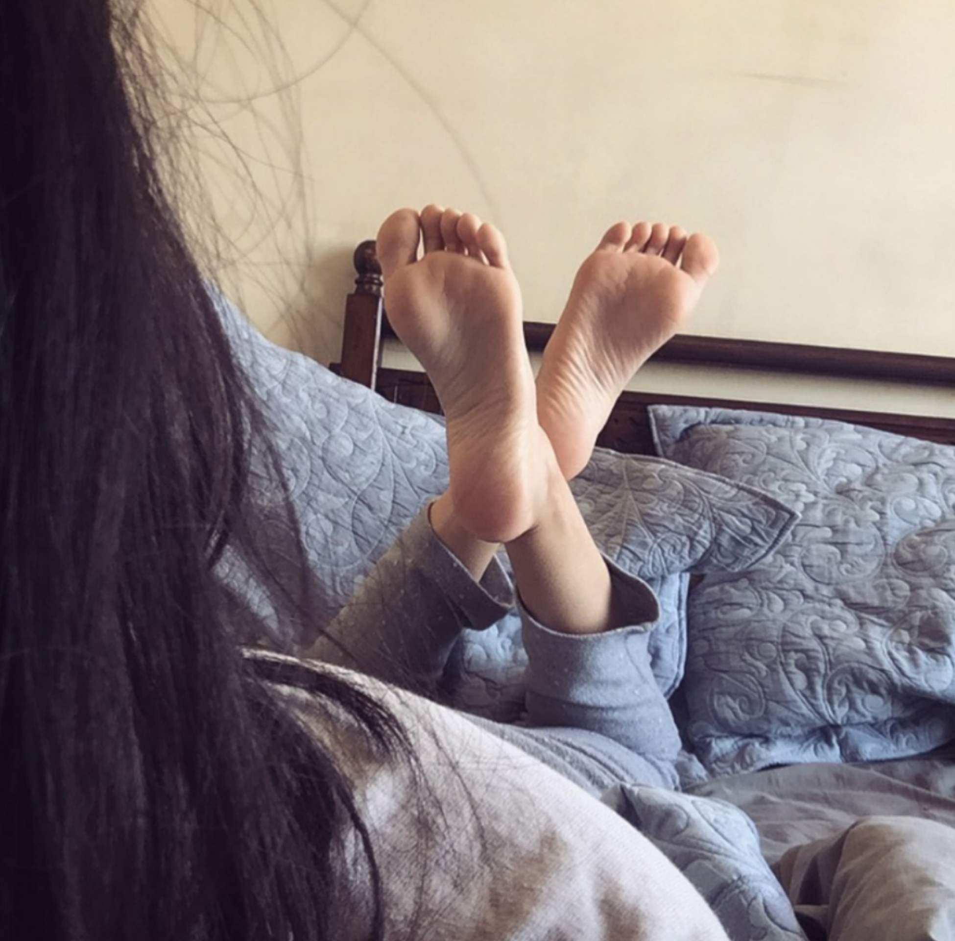 the pose | Scrolller