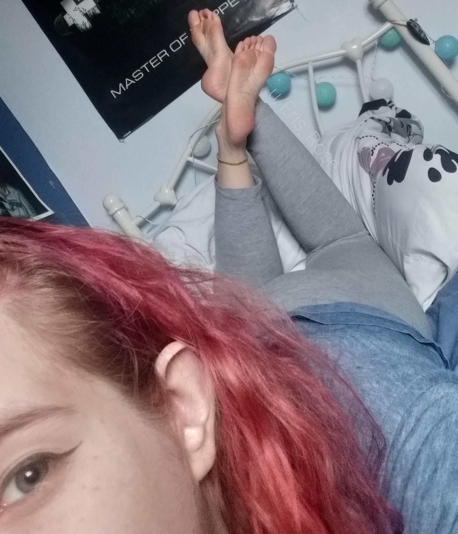 The Classic Pose Scrolller
