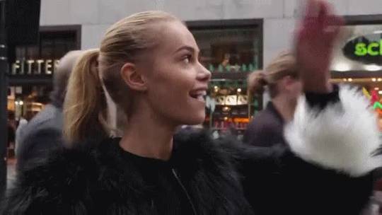 The Salt Shaker Prank Hottie | Scrolller