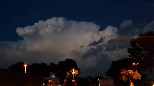 Discover more like NatureIsFuckingLit: The very rare phenomenon 'ball lightning' 🔥🔥🔥 and Related ...
