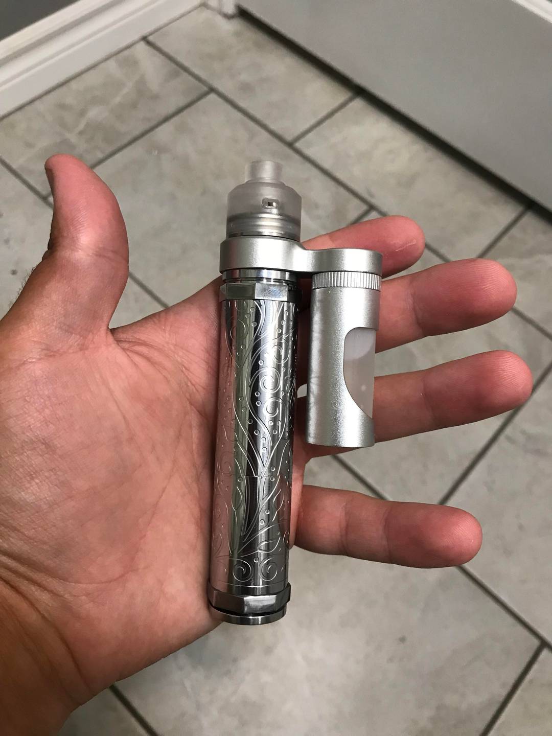The “Who Says You Can’t Squonk on a Tube?” Tube Tuesday Handcheck | Scrolller