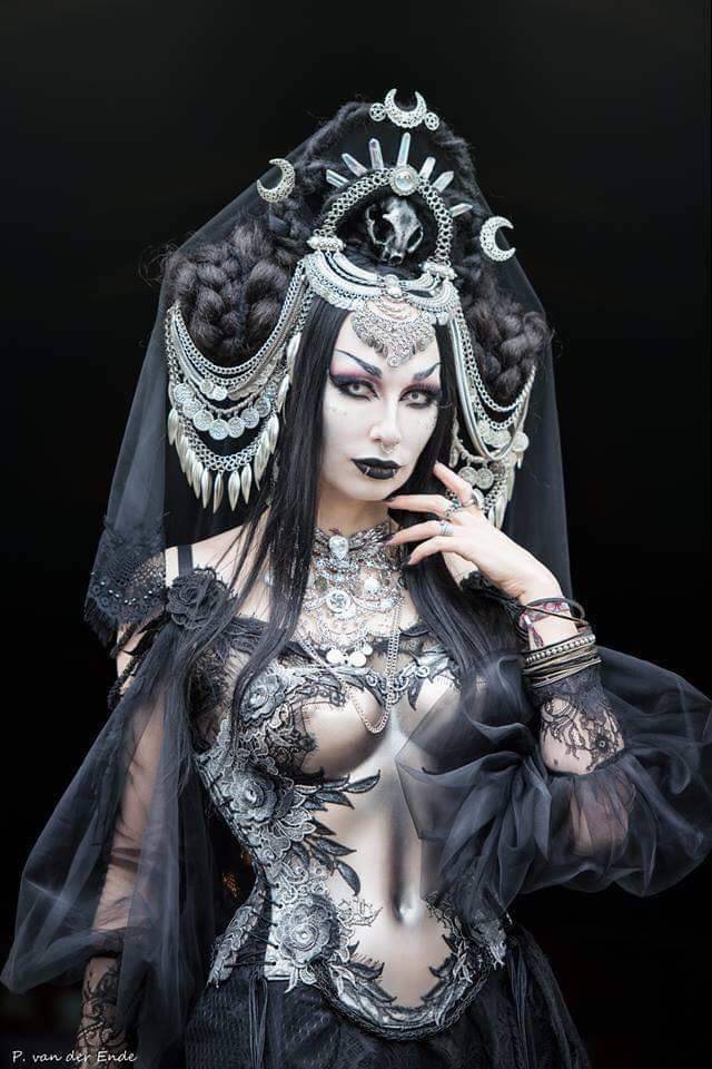 The Witch | Scrolller