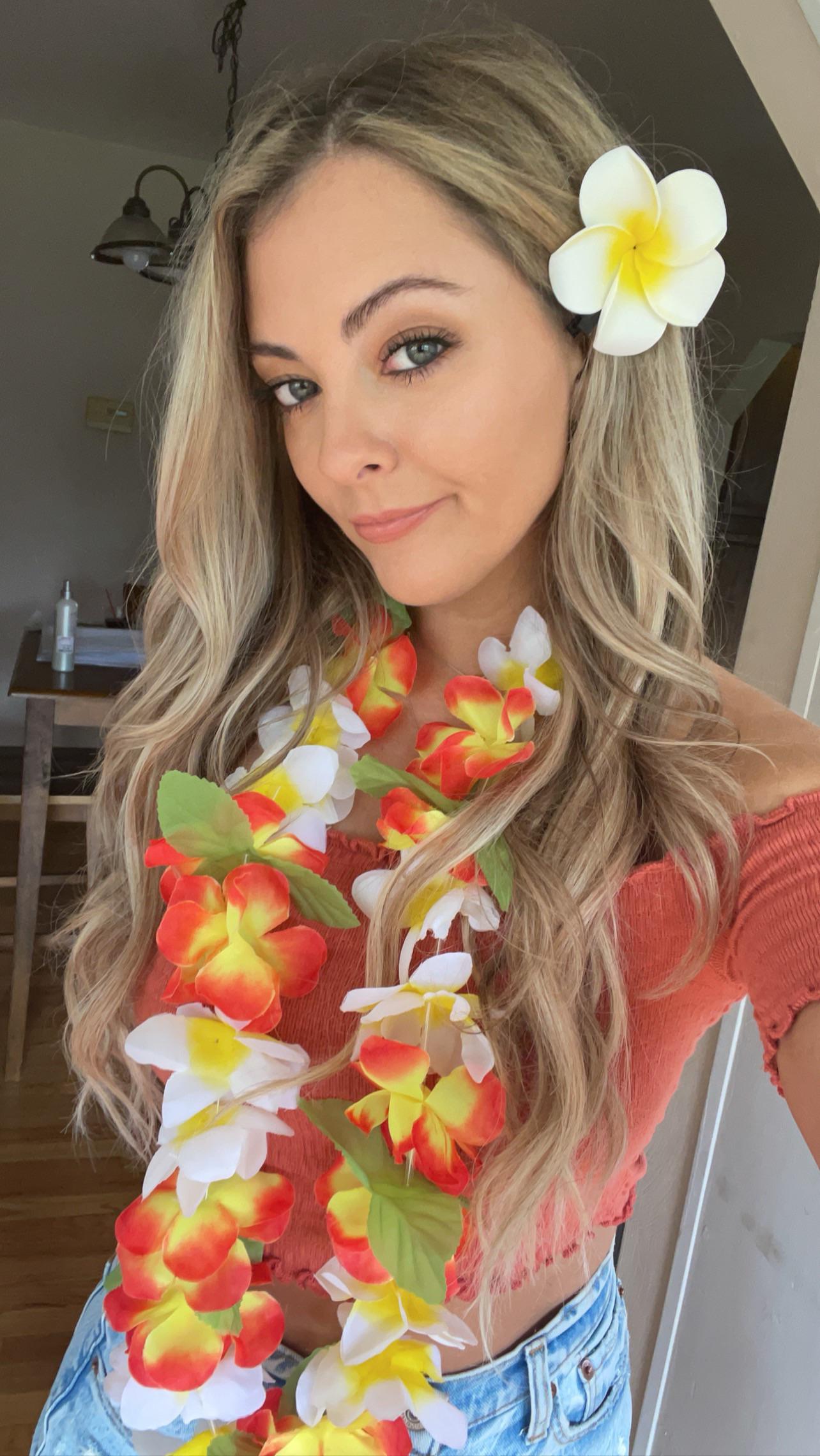 Themed parties are my favorite 😎 | Scrolller