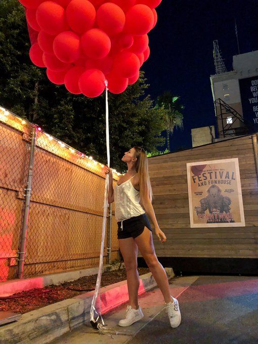 They all float down here | Scrolller