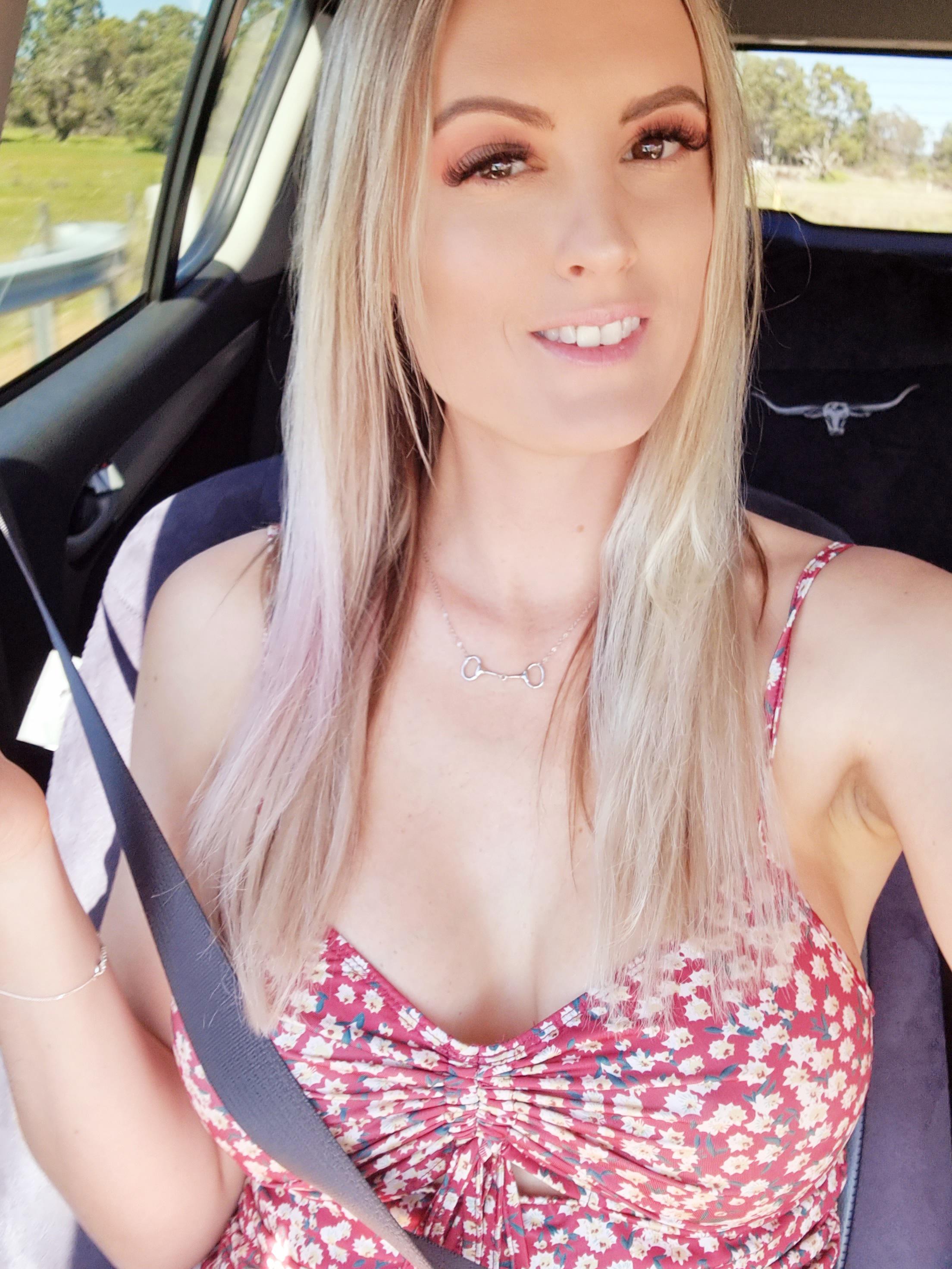 They may not be bare but u can use your imagination 😛 | Scrolller