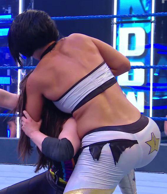 Thicc Bayley | Scrolller