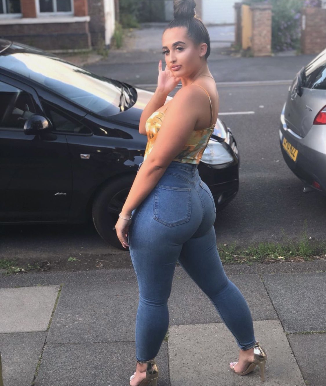 Thicc chav | Scrolller