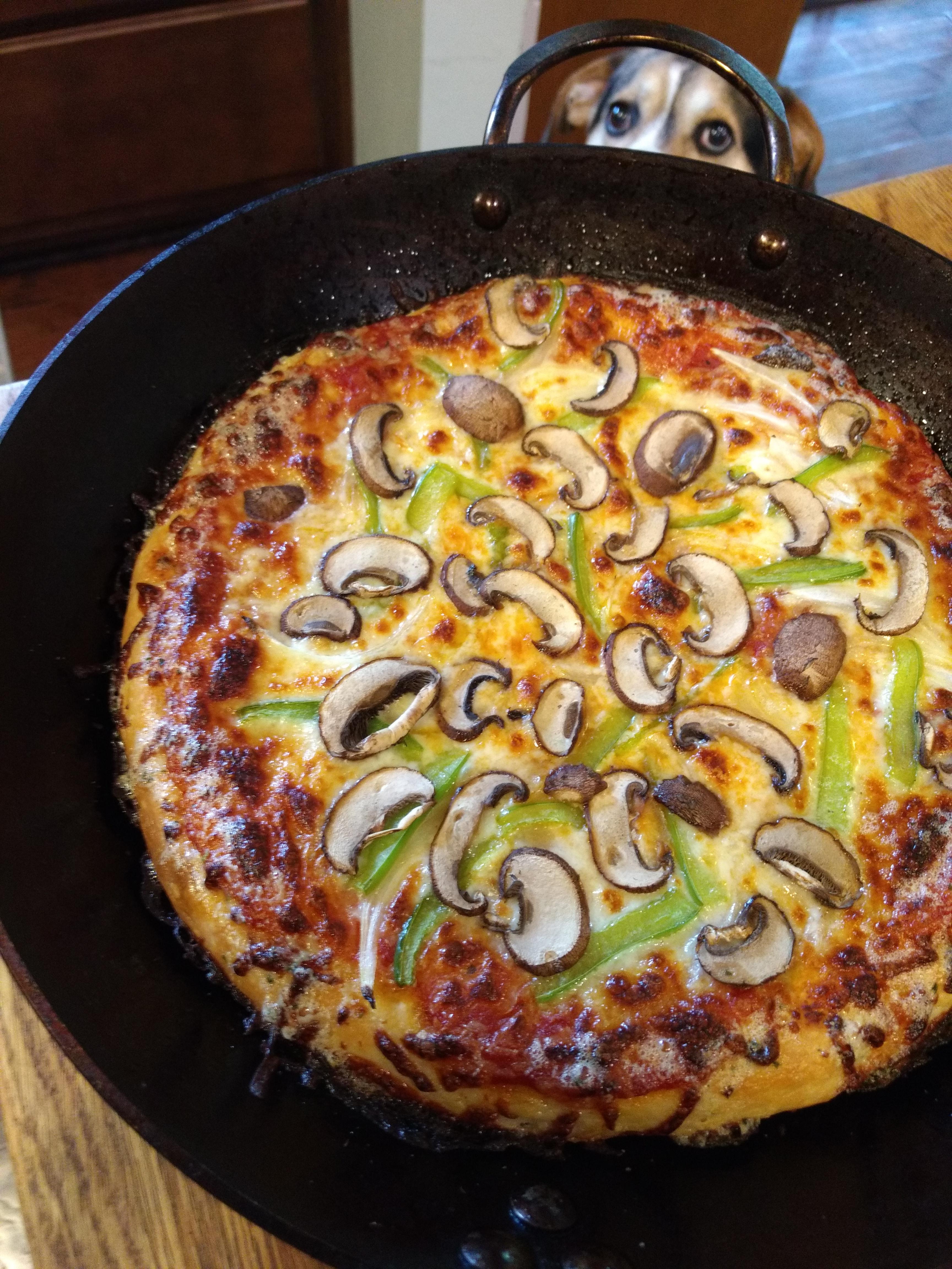 Thicc crust pan pizza | Scrolller