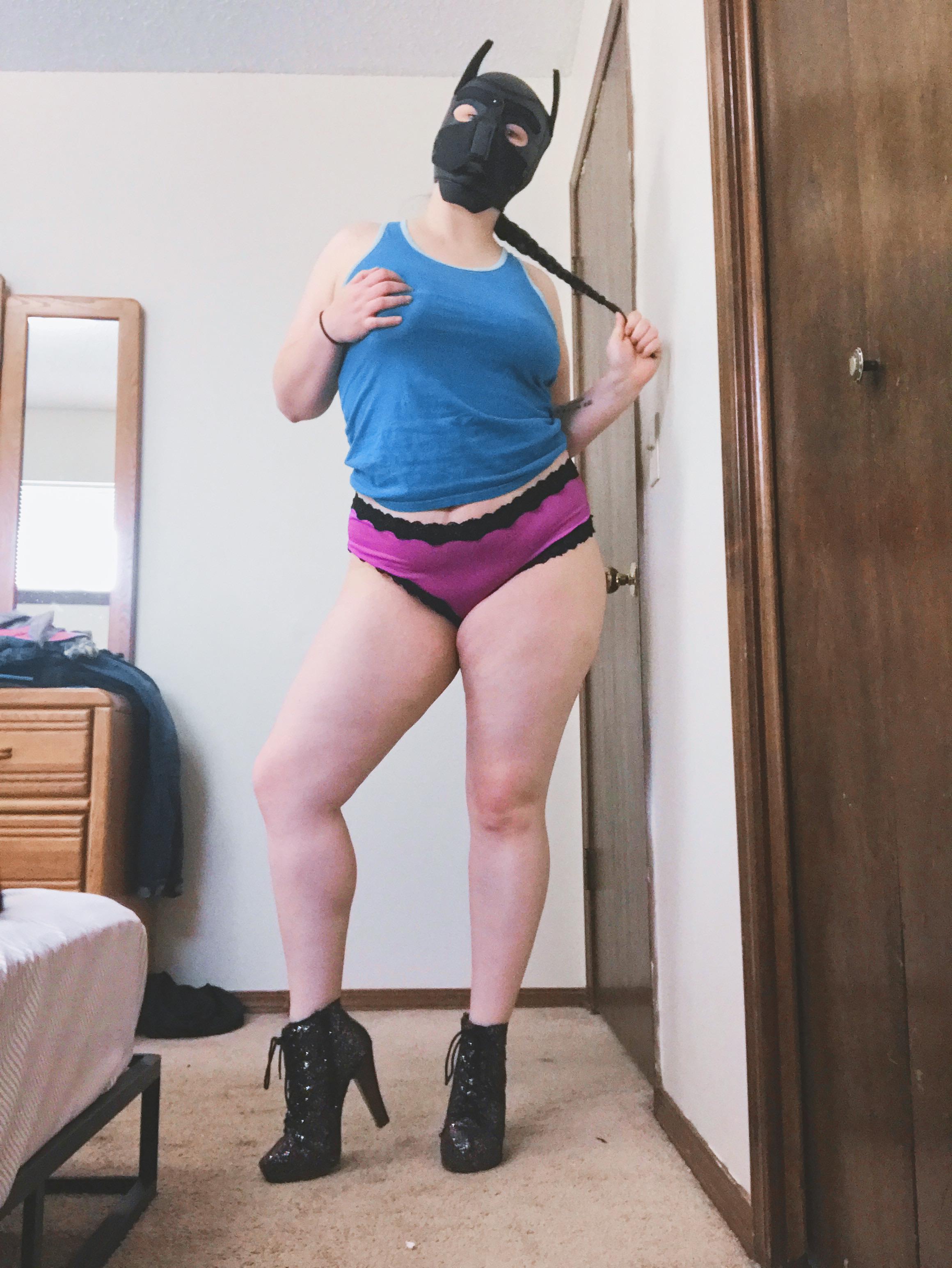 Thick and soft 😋🖤 | Scrolller