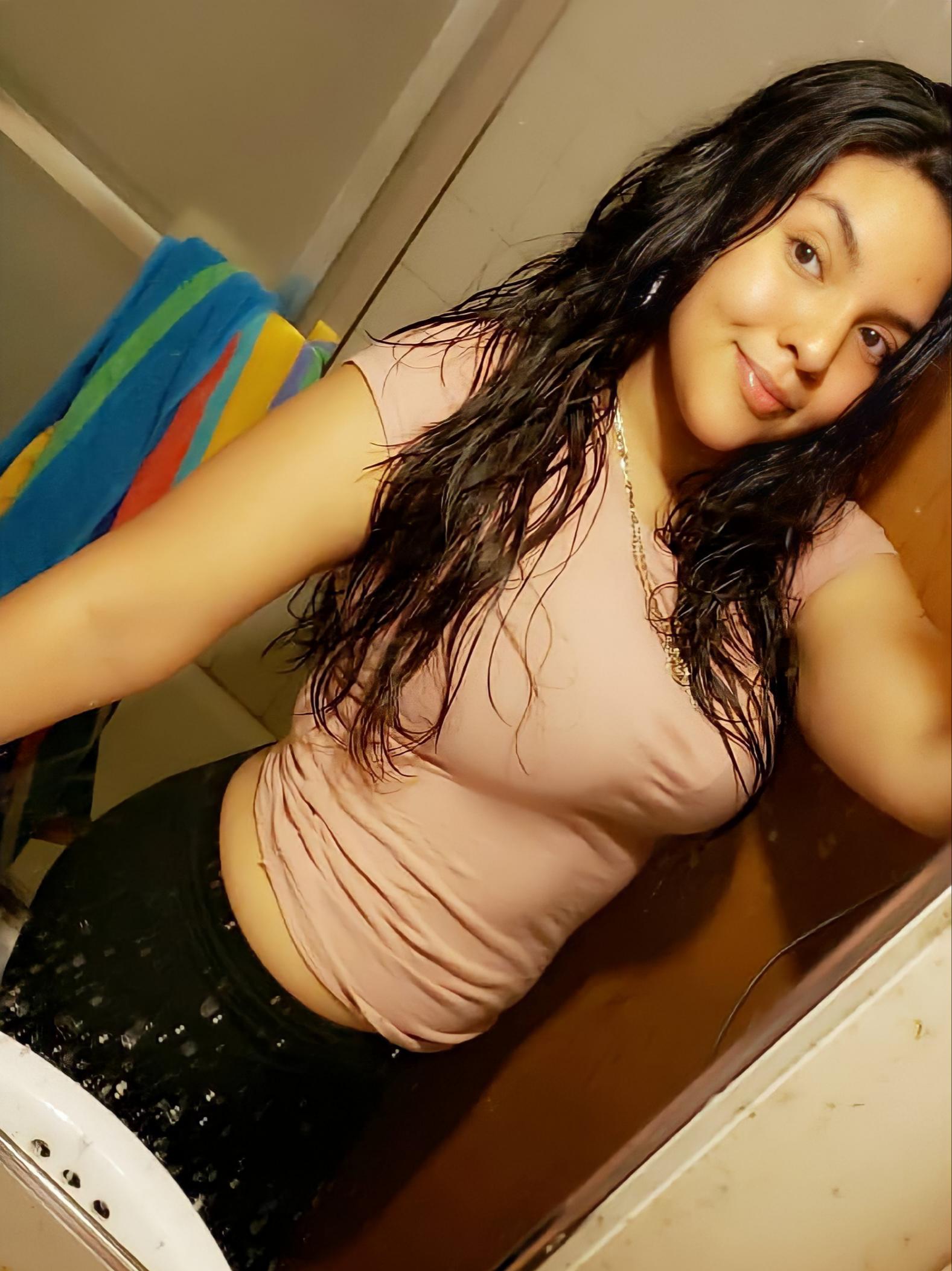 Cute and thick | Scrolller