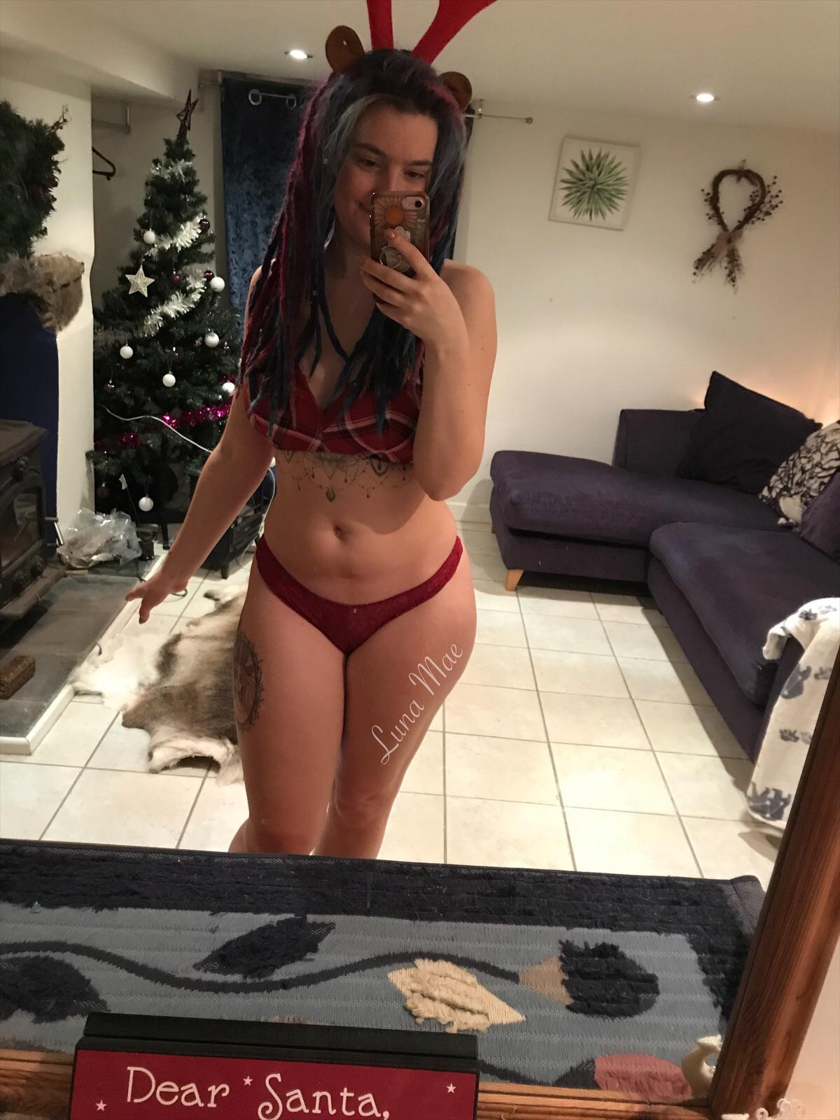 Thick thighs mean more tattoo space | Scrolller