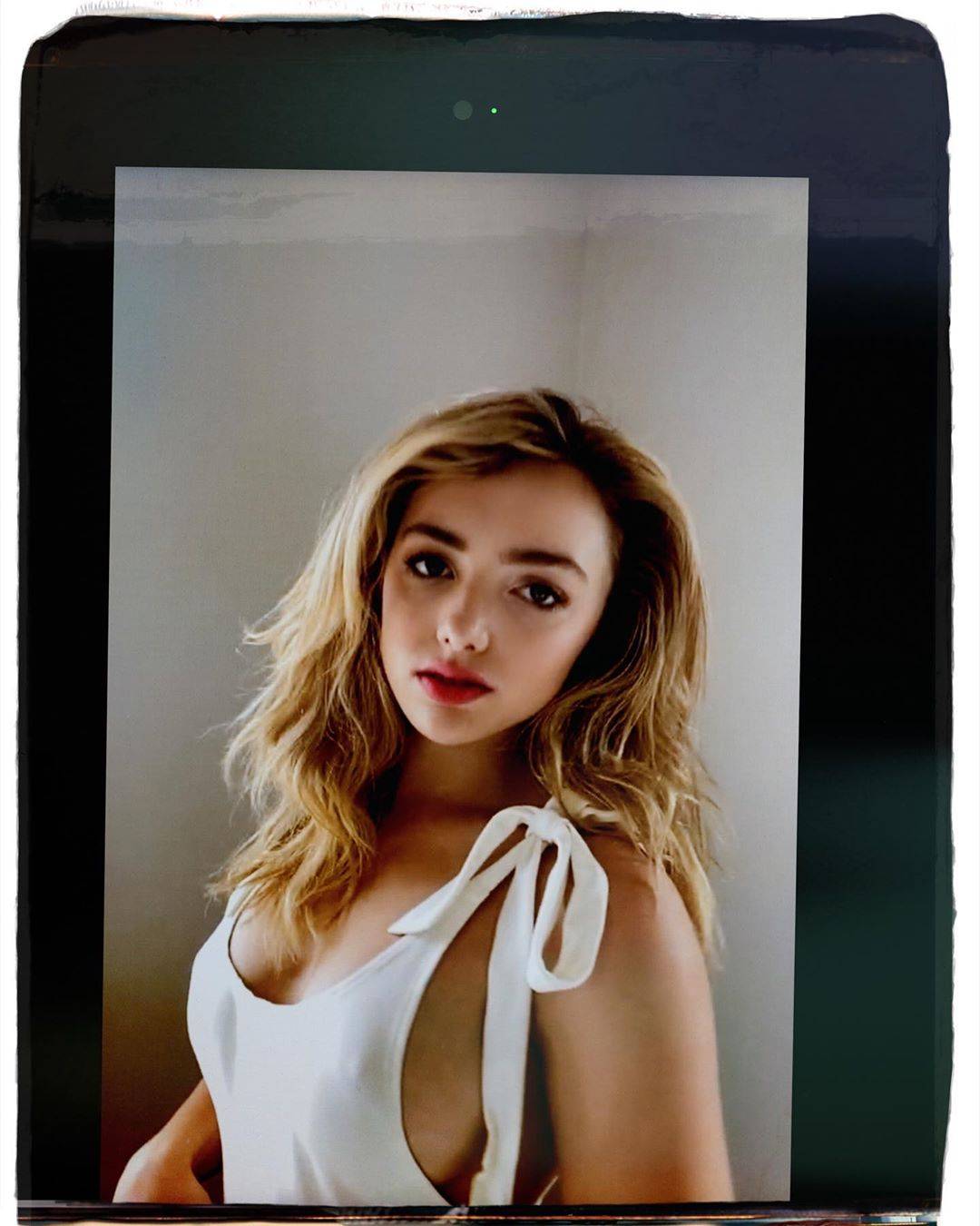 Peyton List No Bra Scrolller