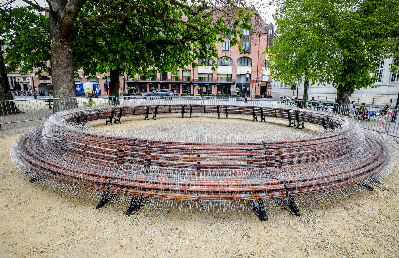This Brutal Park Bench | Scrolller