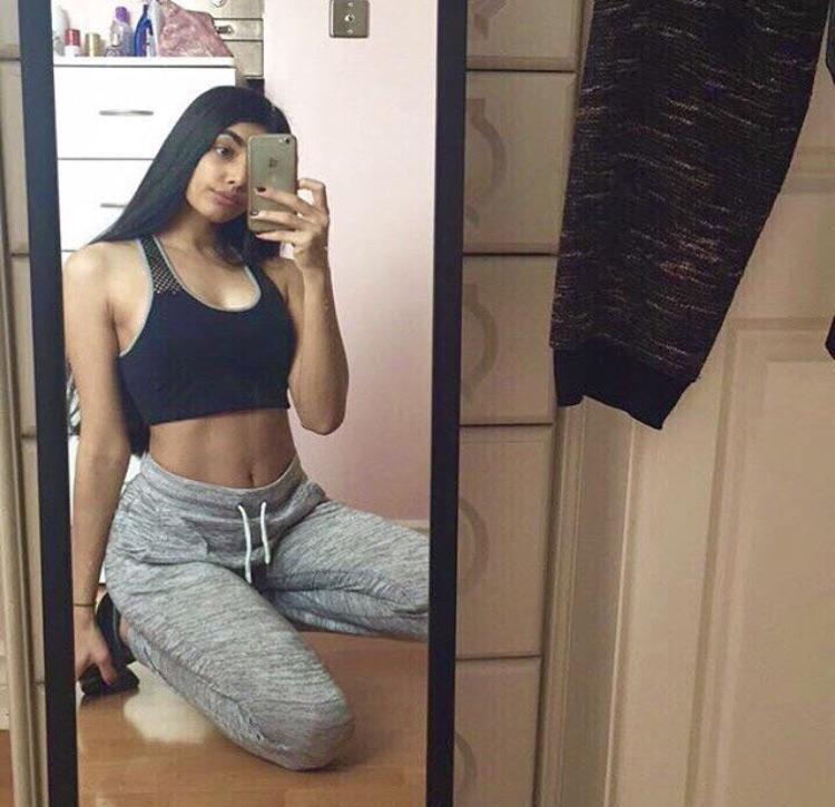 This girl is everywhere! 😍 anyone have her onlyfans? She’s got a rocking body! | Scrolller