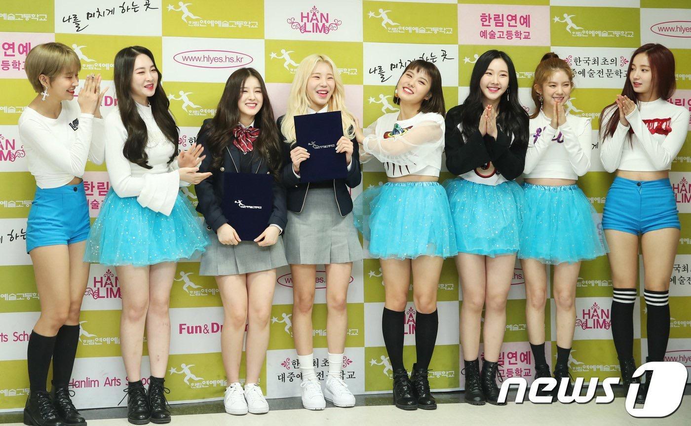 This is Momoland! #360 | Scrolller