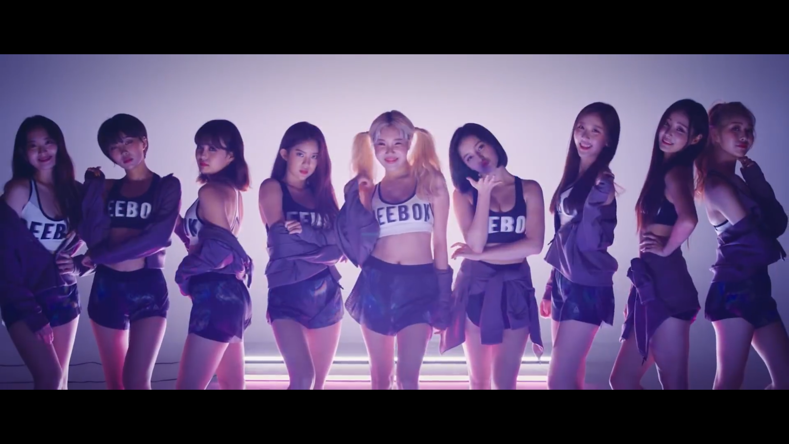 This is Momoland! #407 | Scrolller