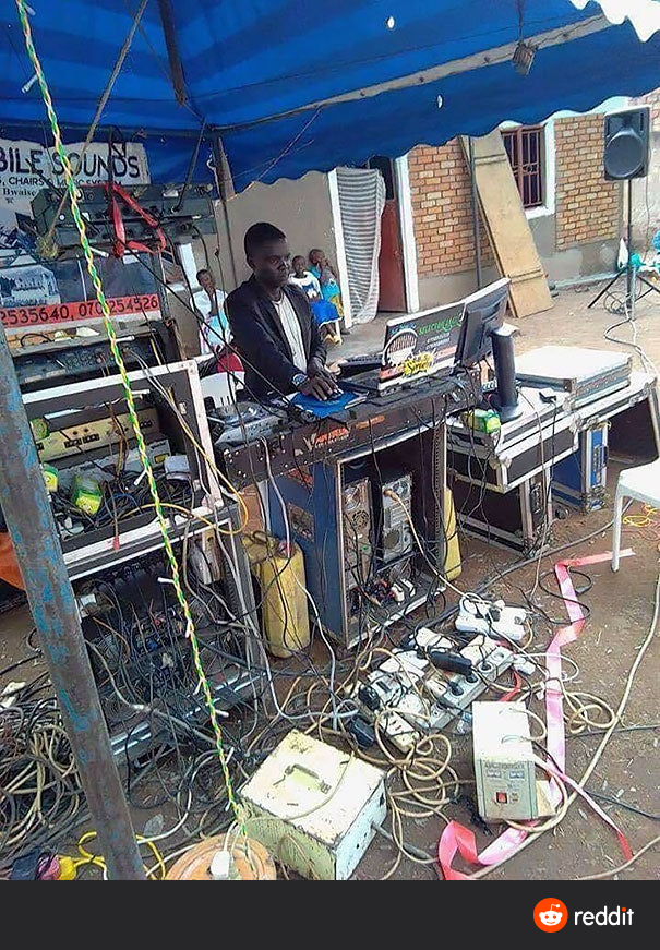 This is supposed to be portable?? | Scrolller