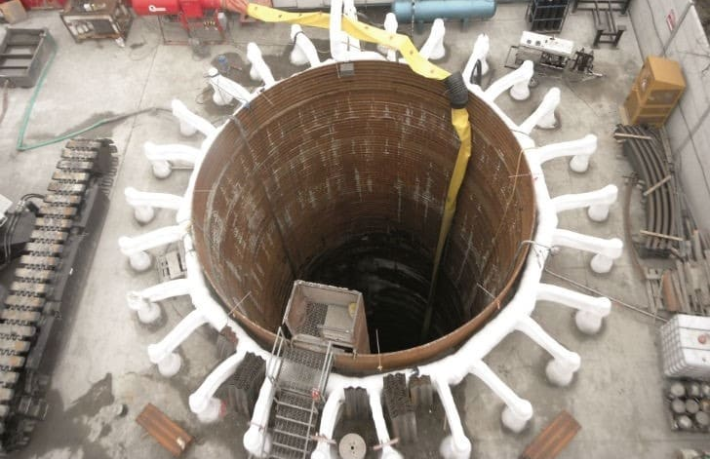 THIS IS WHAT WE NEED !! Freeze pipes + HUGE caisson... | Scrolller