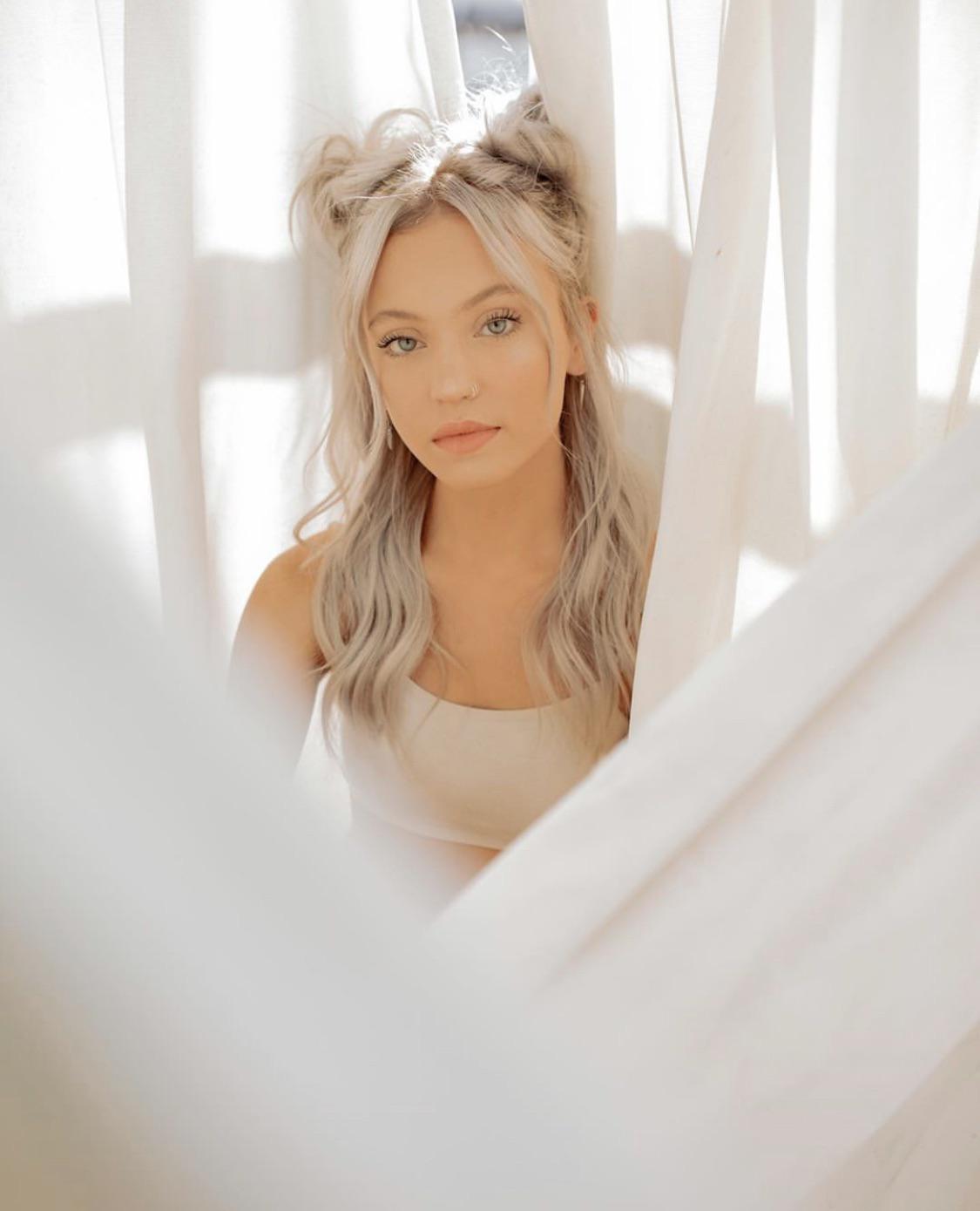 Those space buns are everything | Scrolller