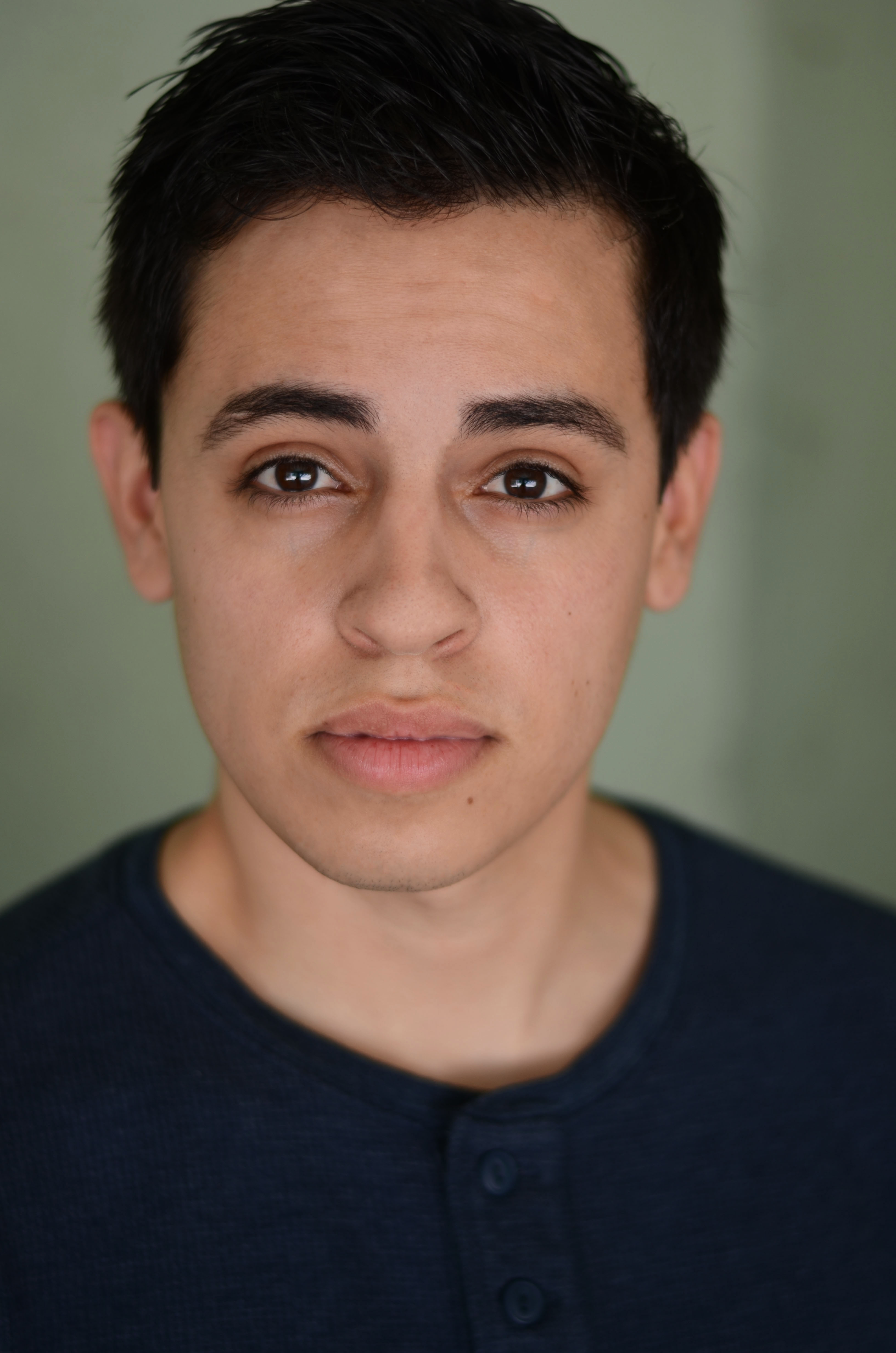 Thoughts on this for a Theatrical Headshot? | Scrolller