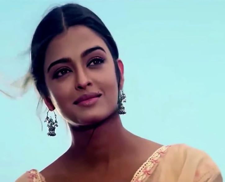 Throwback: Aishwarya Rai in 90s | Scrolller