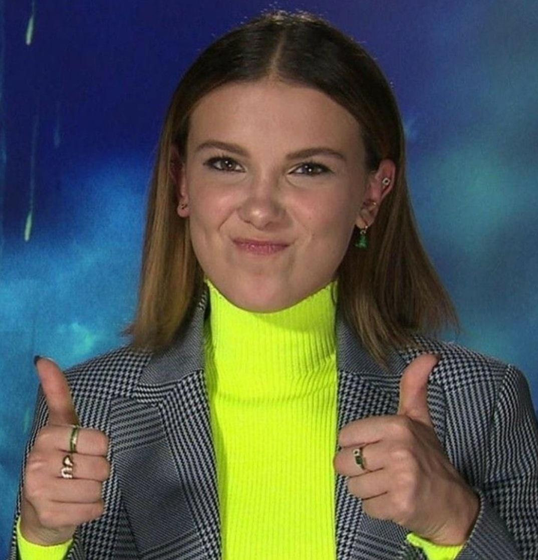 Thumbs up Millie | Scrolller