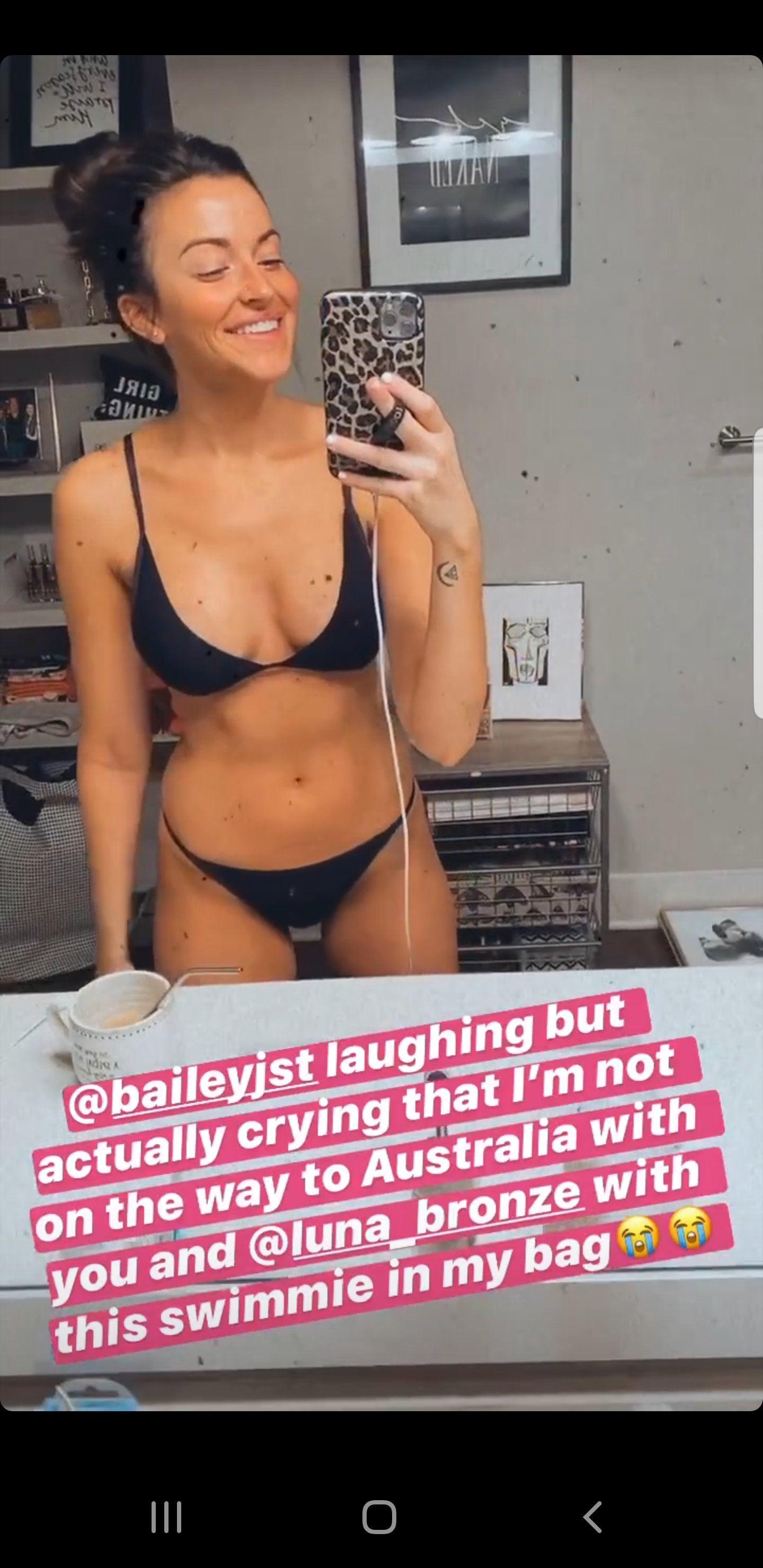 Tia Booth | Scrolller