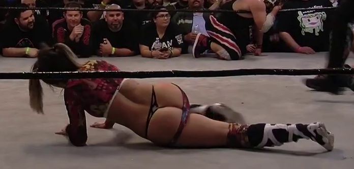 Tiana Ringer pantsed | Scrolller