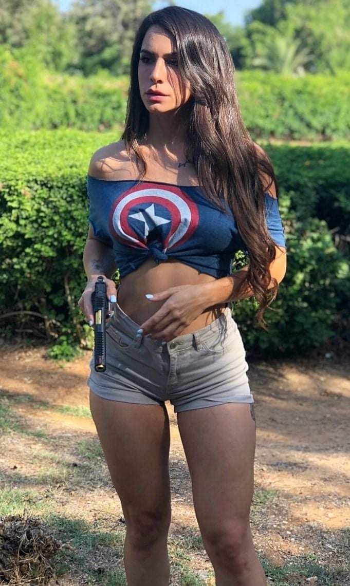 Tight short shorts | Scrolller