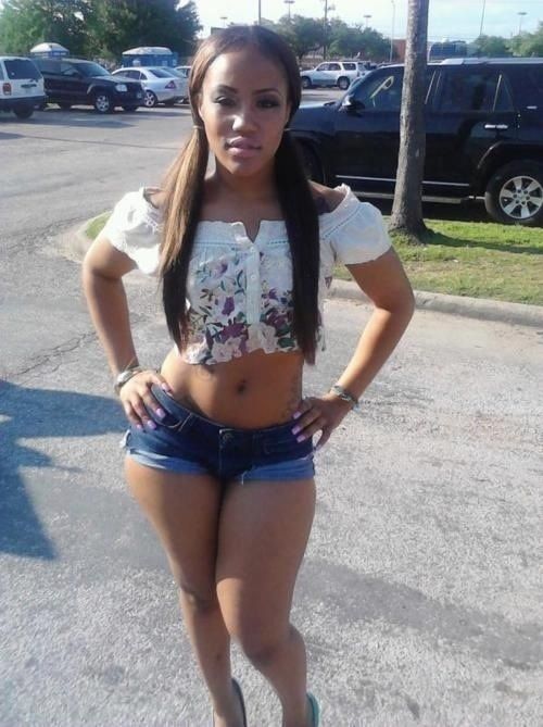 Tight shorts | Scrolller