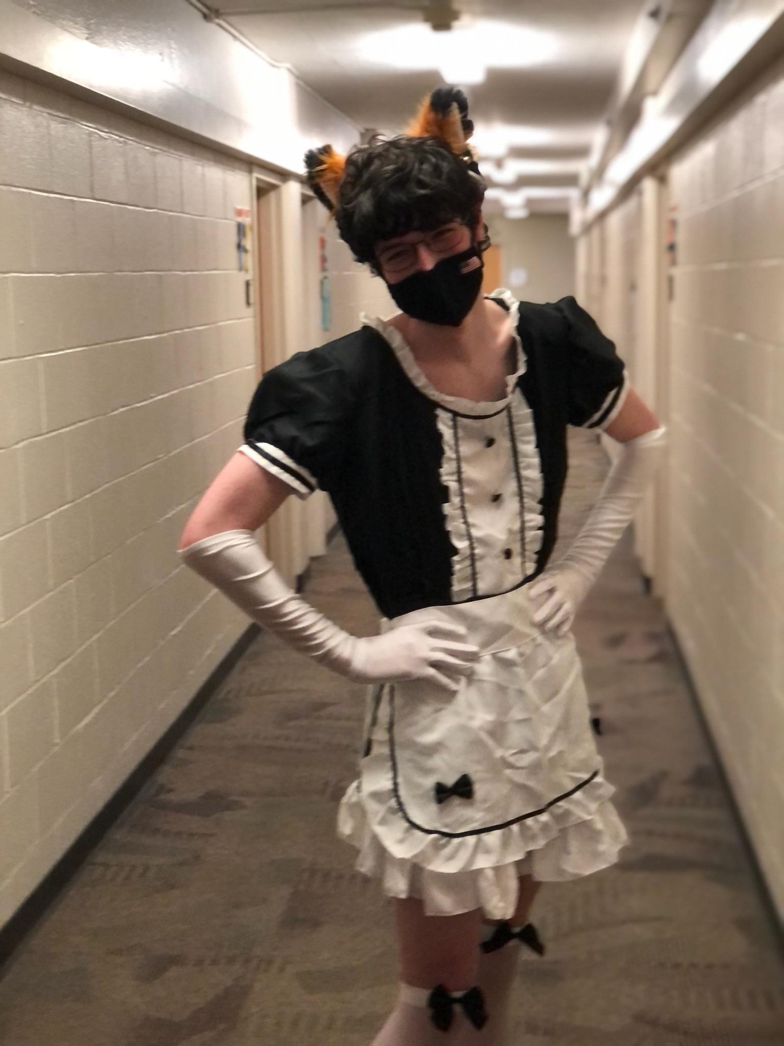 Time for the classic maid costume post! | Scrolller