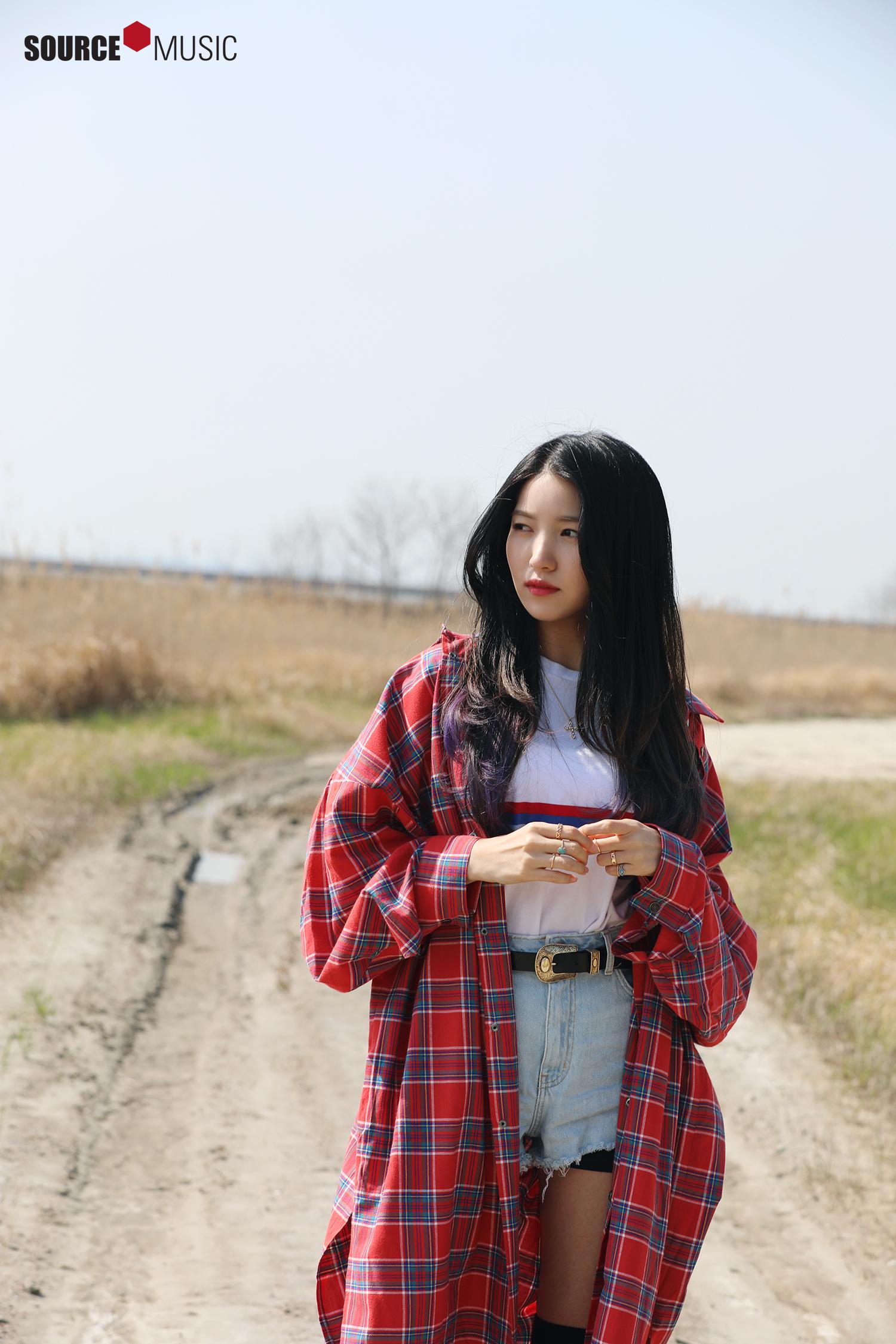 Time For The Moon Night (Shooting Behind) | Scrolller