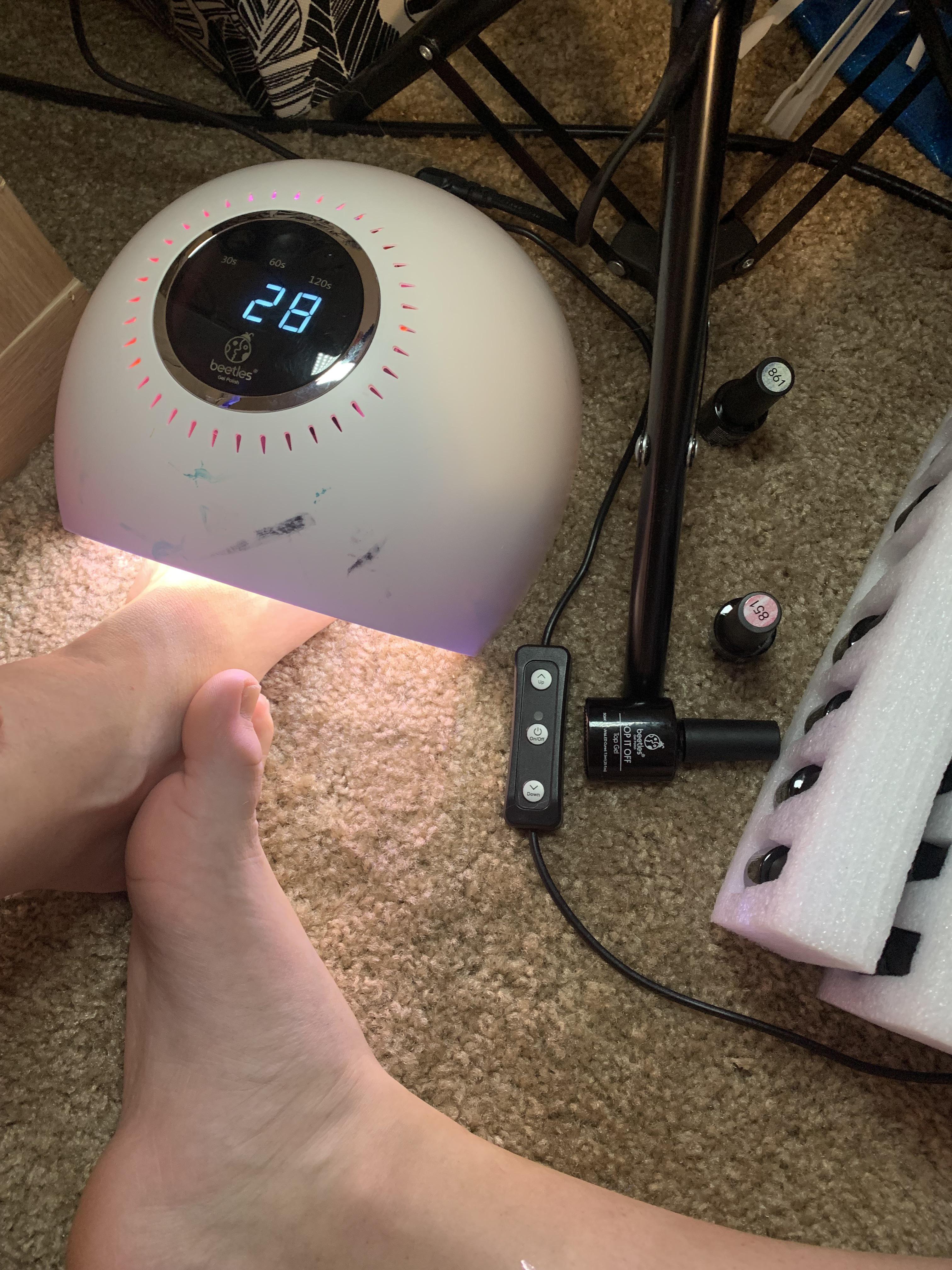 Time to paint my toes! | Scrolller