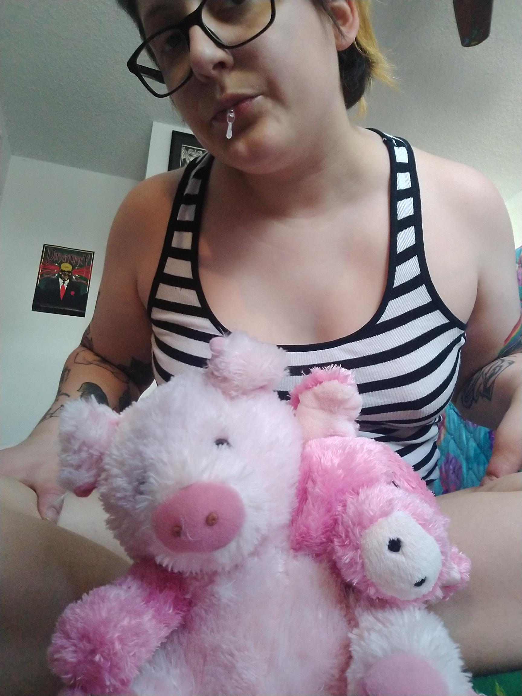 Time to spit on a little piggy.... | Scrolller