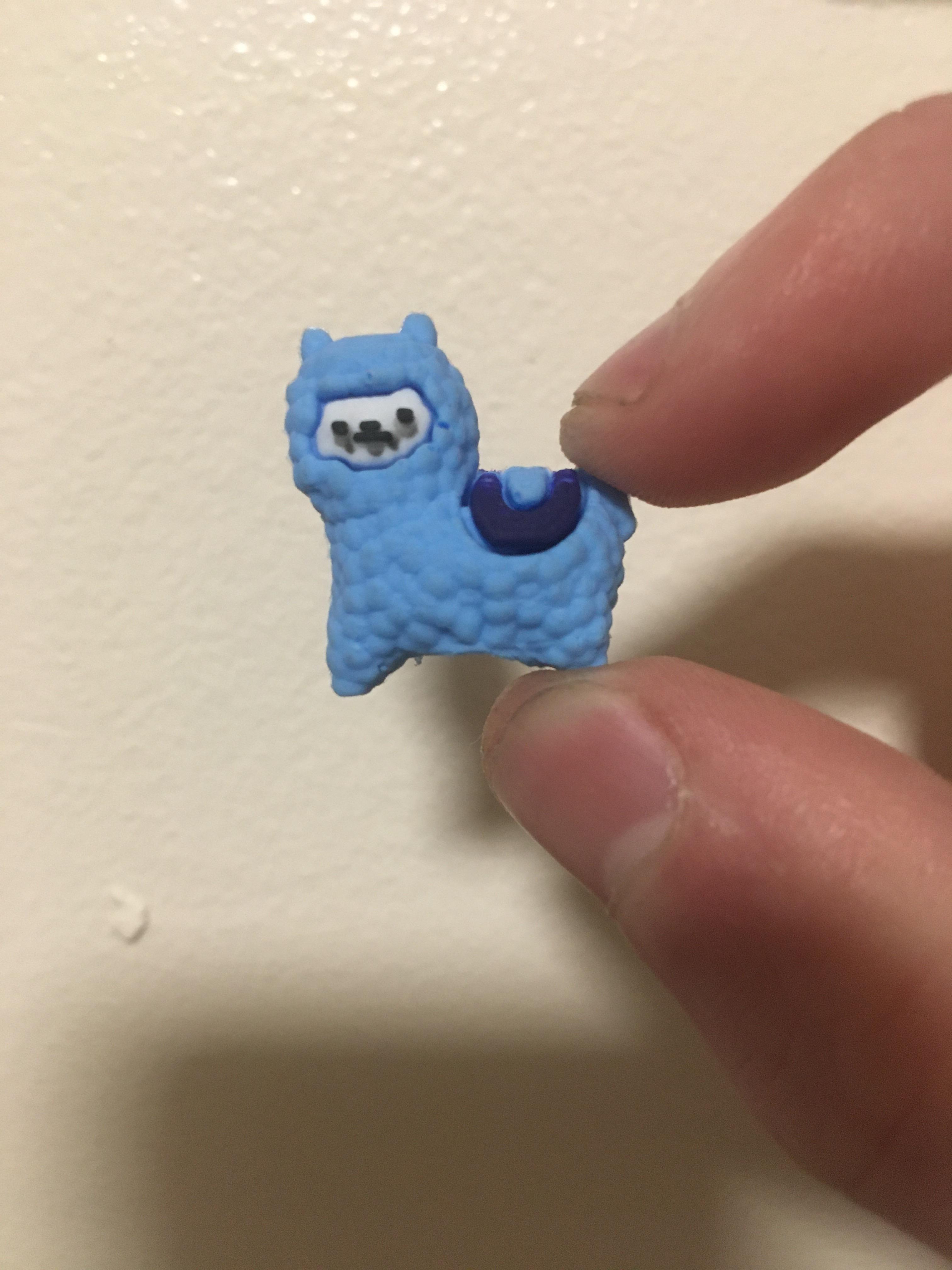 Tiny Alpaca | Scrolller